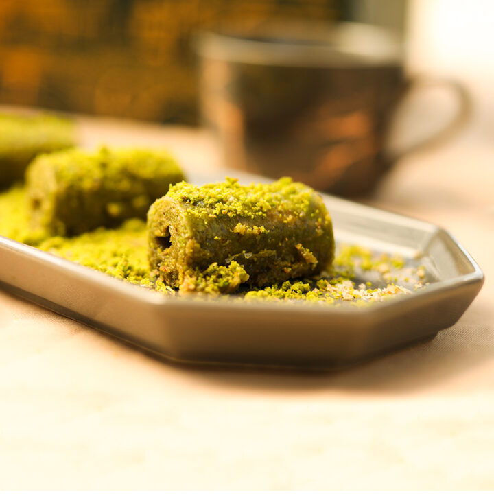 Sarma Fëstëk – Saray Sweets